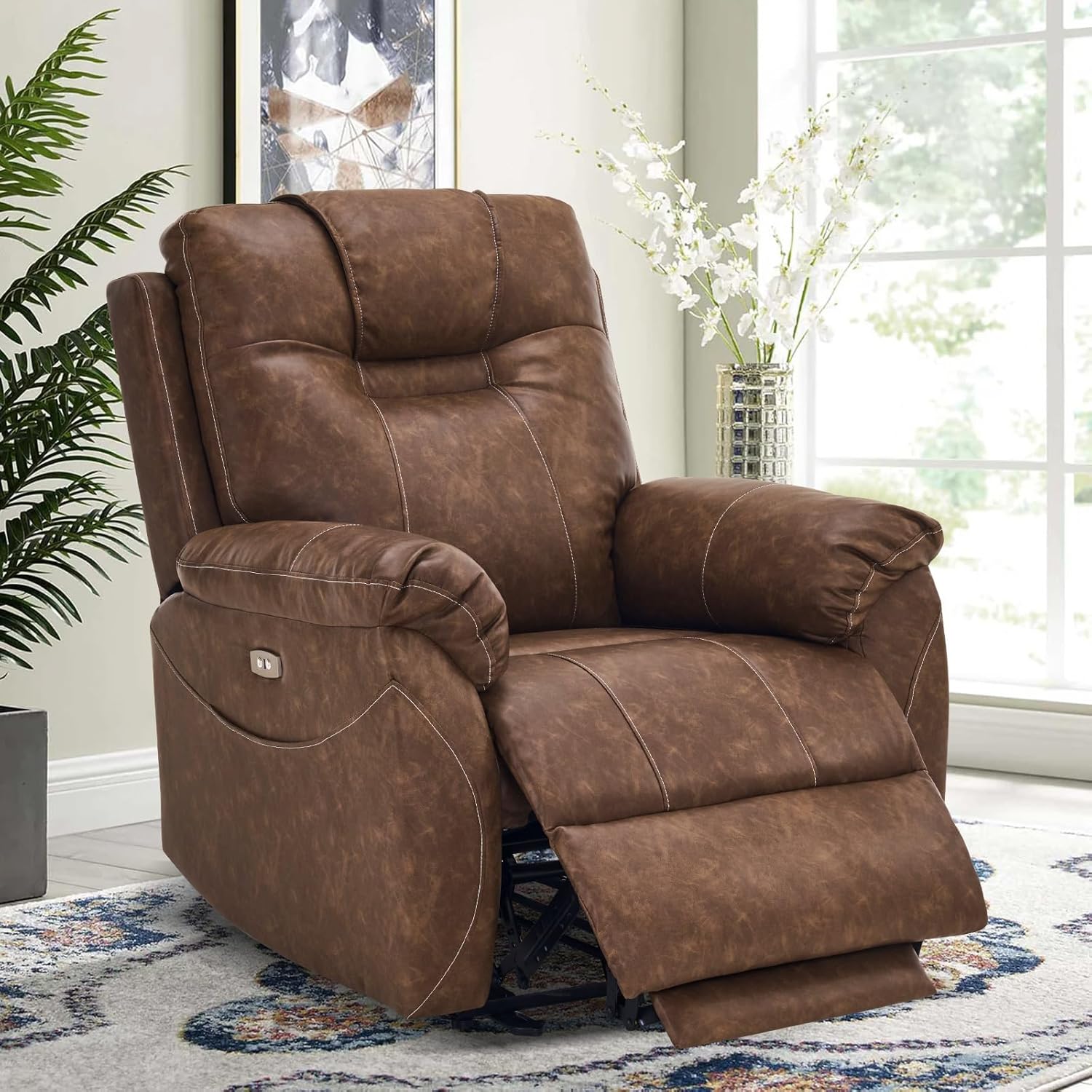 3 Best Small Wall Hugger Recliners • Recliners Guide